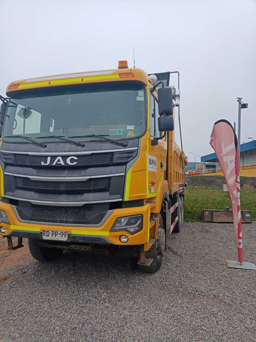 Camion JAC tolva 3311 año 2022 (41) RT JAC Motors - https://www.dercomaq.cl/